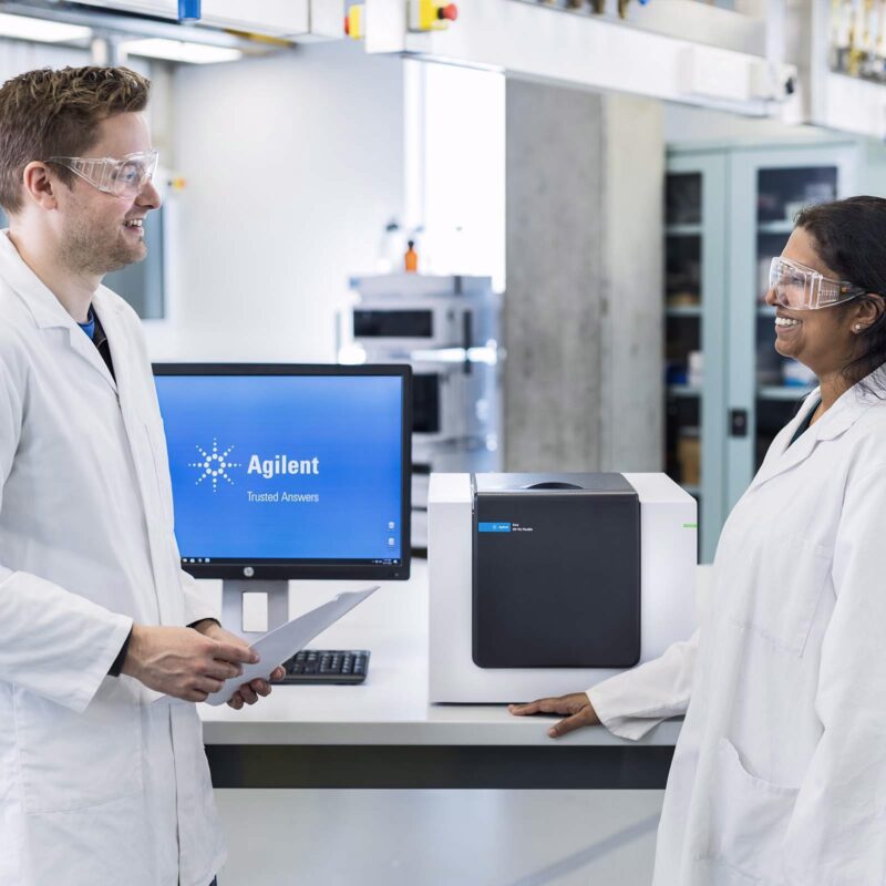 Cary 3500 Flexible UV-Vis Spectrophotometer - REDSTAR-CMS